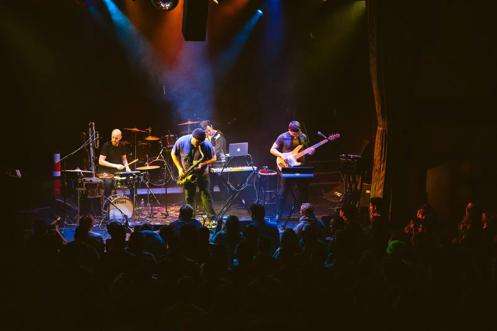 Sungazer - Band on the Wall