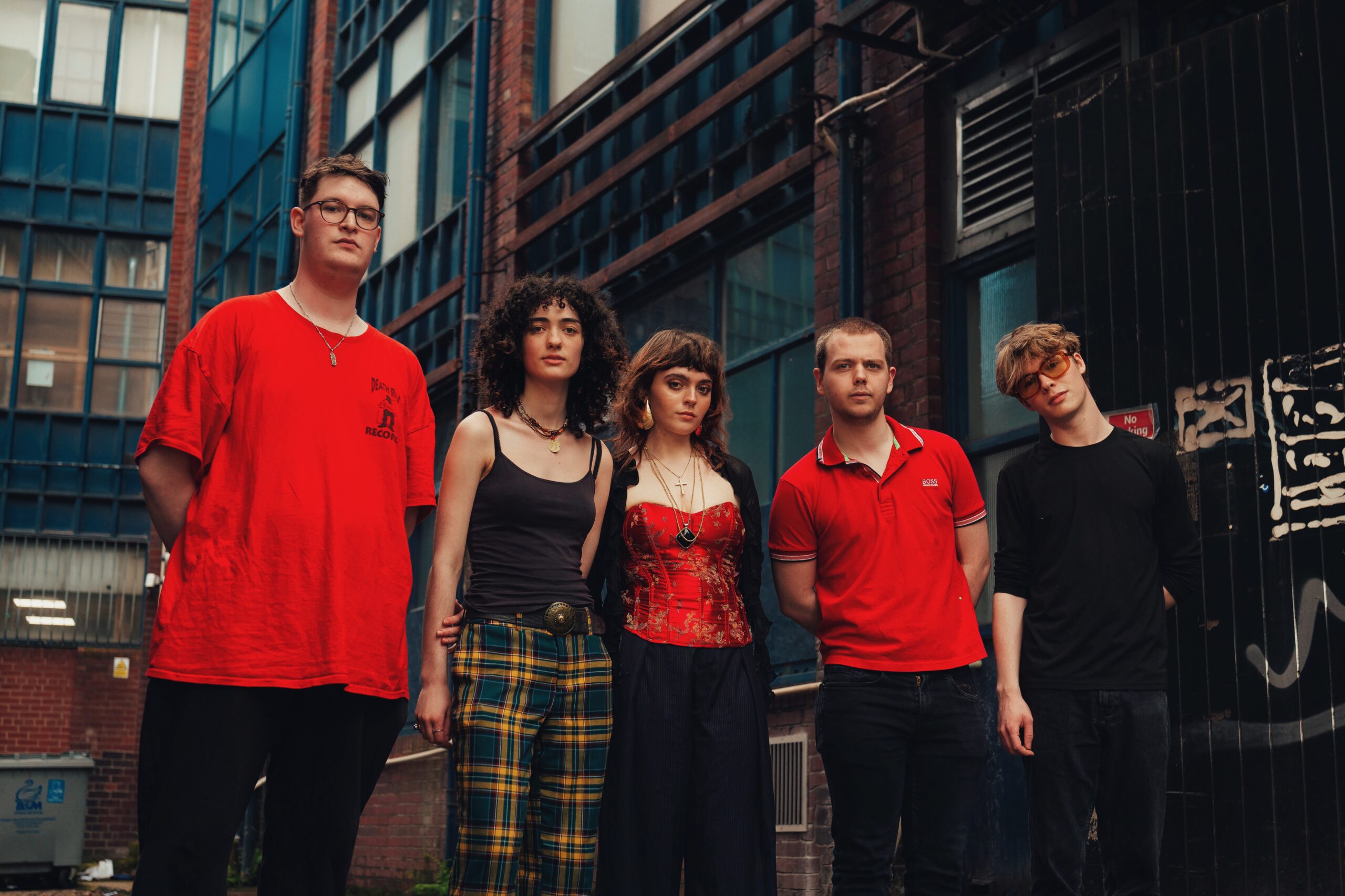 Elephunk in the room: WOIOI, KNEIL + ISSIE - Band on the Wall