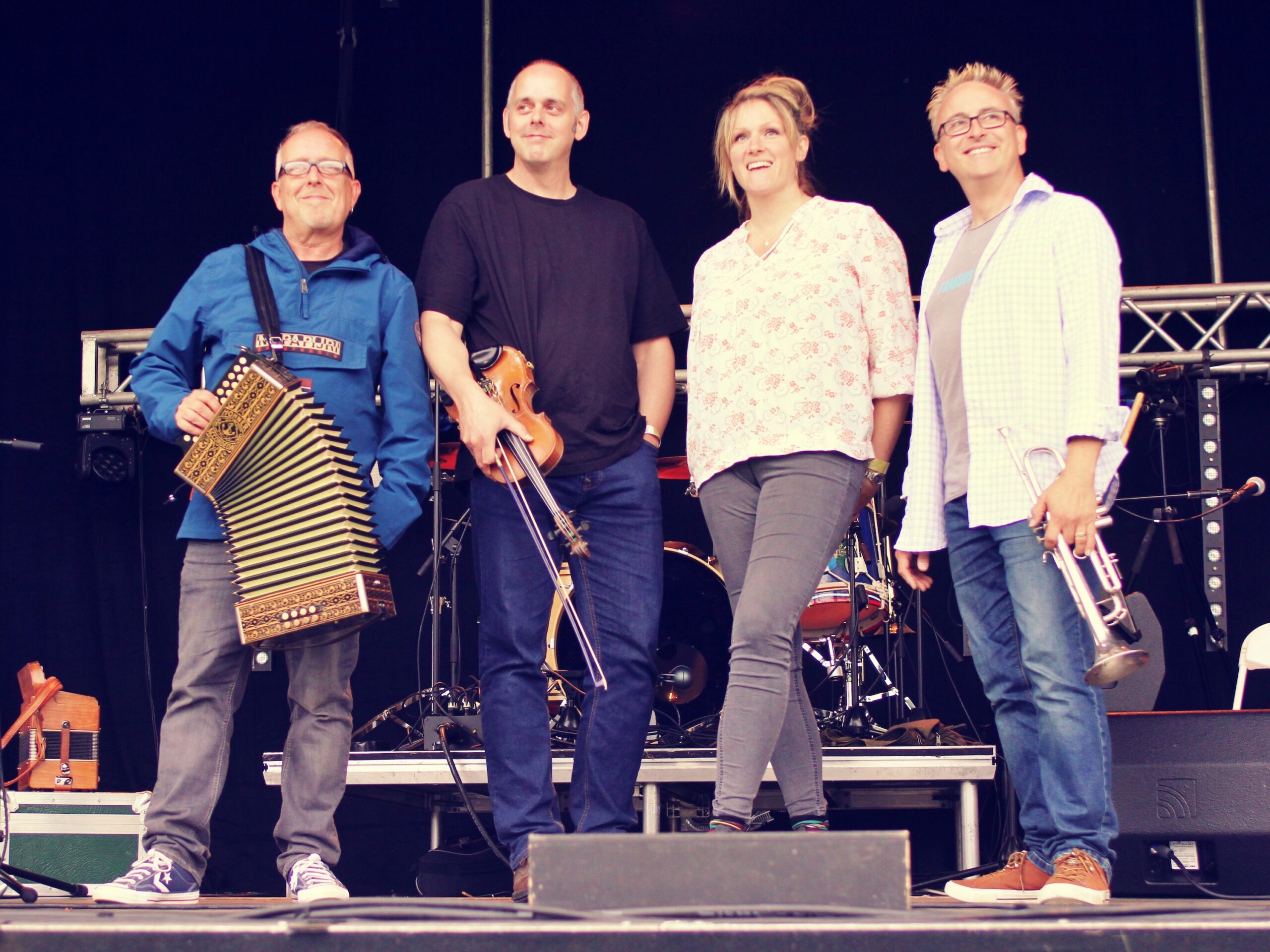 Experience the Power of Banter: A New Era of English Folk Music - Band ...
